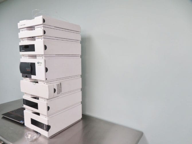 Agilent 1200 HPLC System with RID and MWD