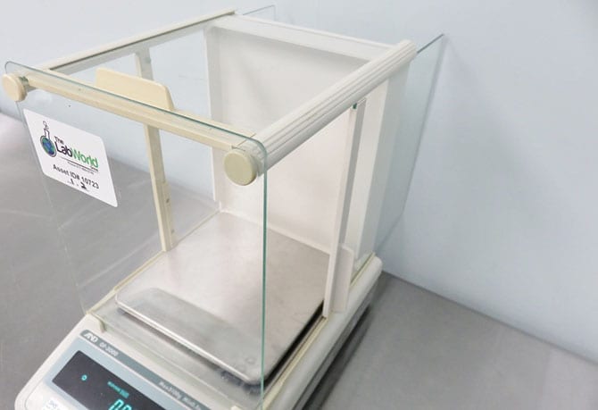 A&D Analytical Balance GF3000 - The Lab World Group