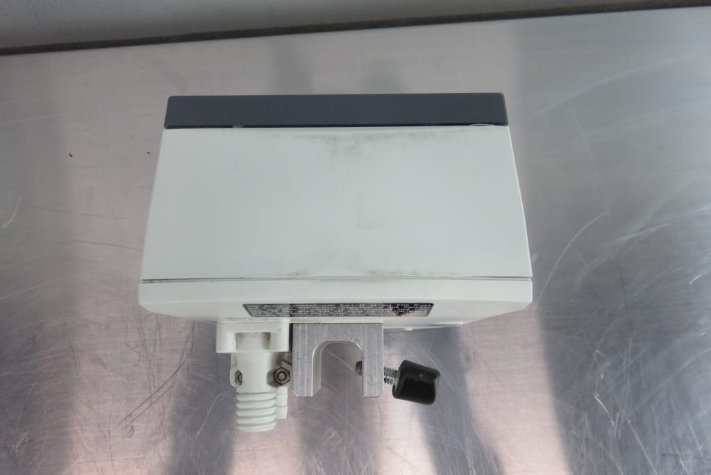 Buchi V-800 Vacuum Controller