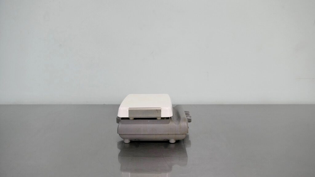 Corning Hot Plate Stirrer PC 420 - The Lab World Group