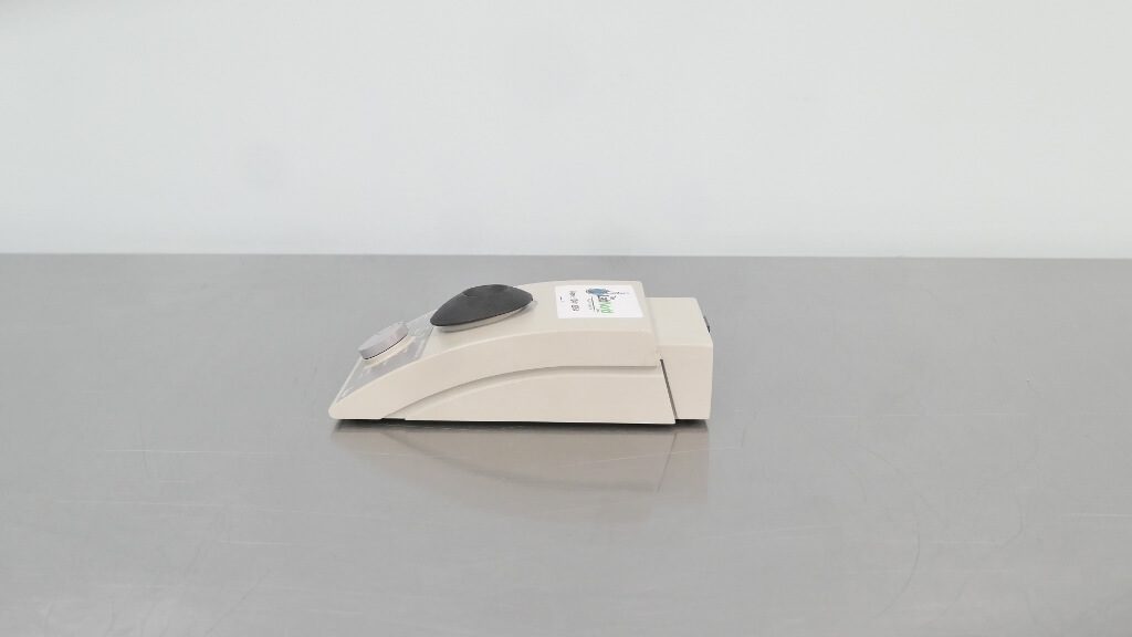 IKA MV1 Mini Vortexer - The Lab World Group