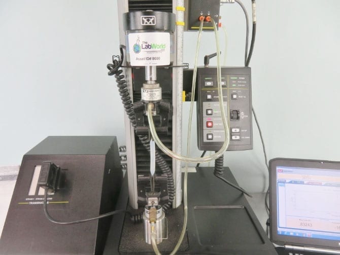 Instron 5544 - Tensile Tester