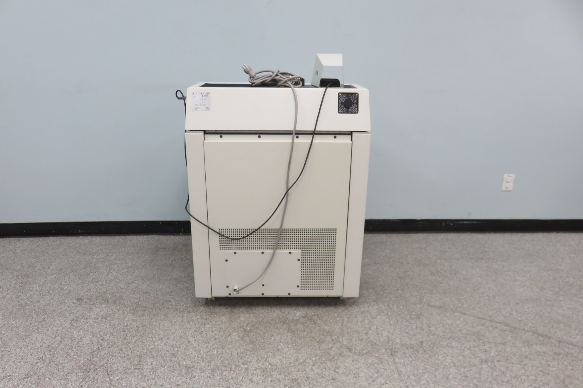 Leica CM3050S Cryostat - The Lab World Group