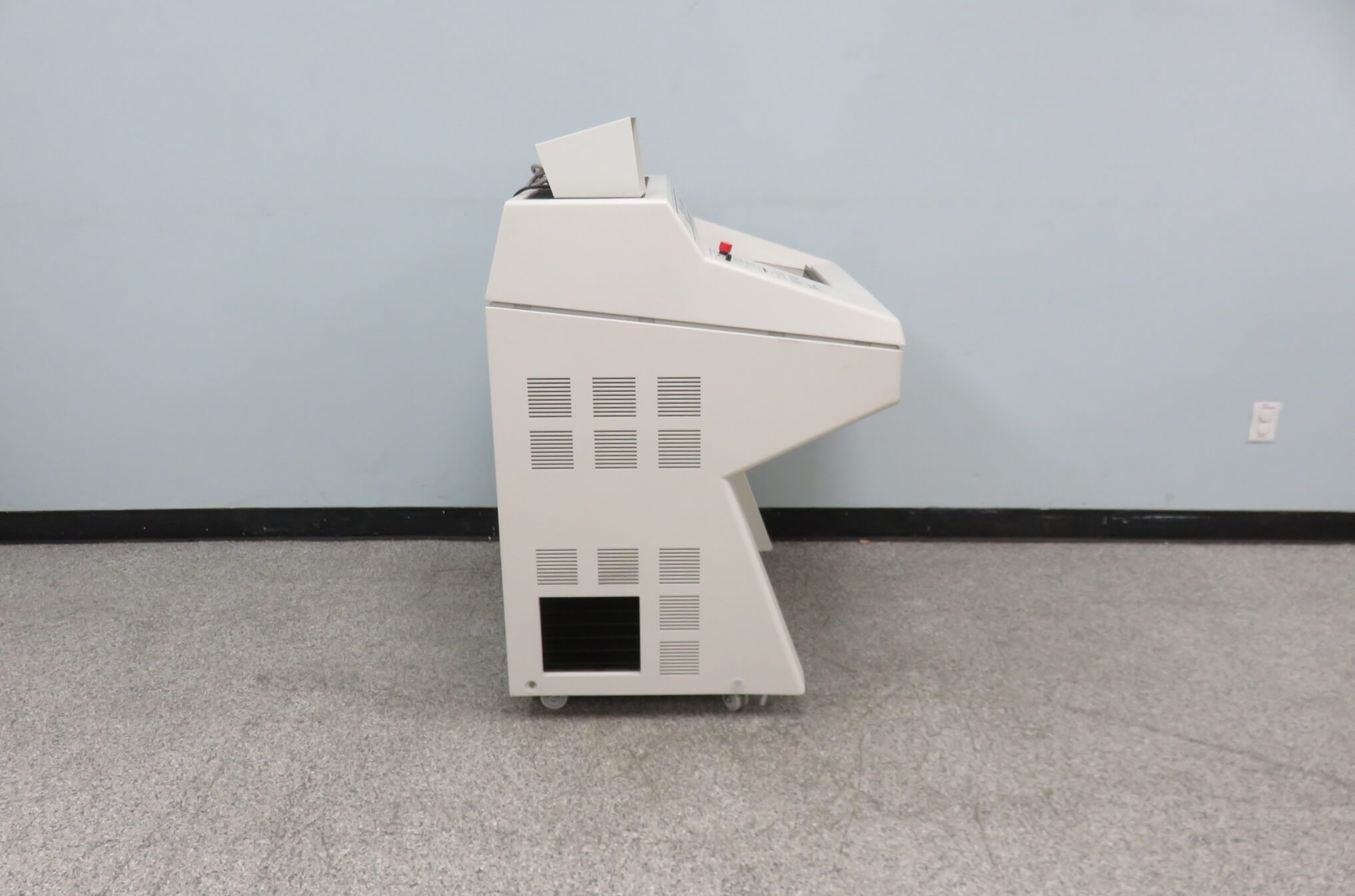 Leica CM3050S Cryostat - The Lab World Group