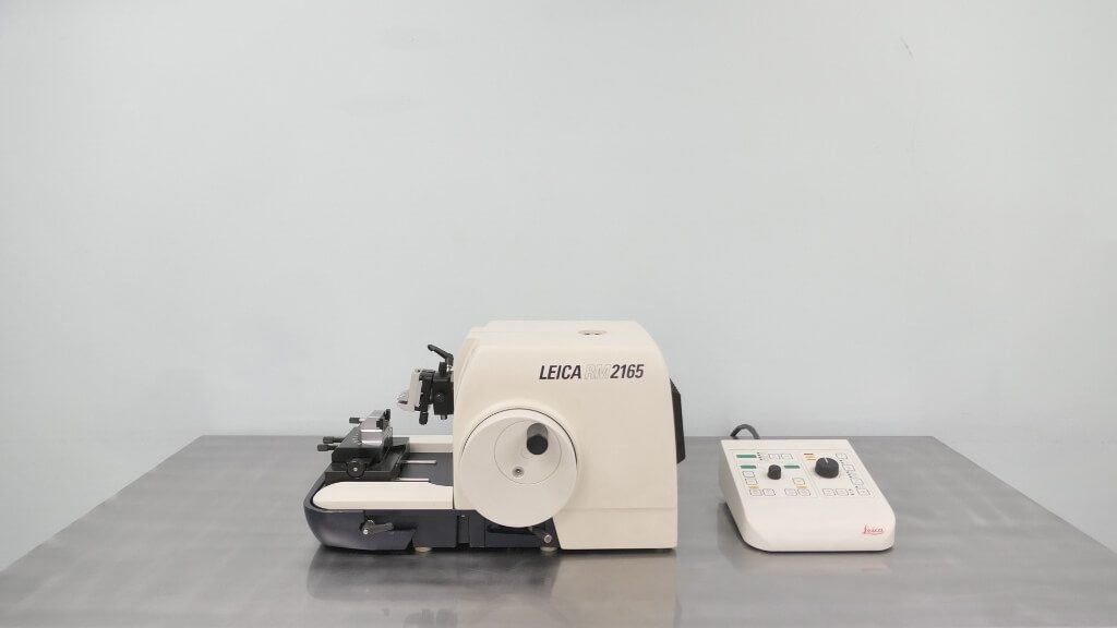 Leica RM2165 Rotary Microtome - The Lab World Group