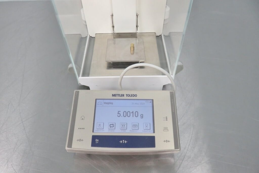 Mettler Toledo XS104 Analytical Balance