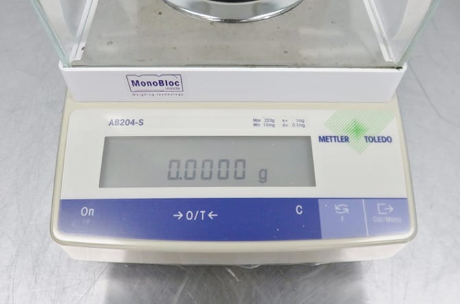 Mettler Toledo Analytical Balance AB204-S - The Lab World Group