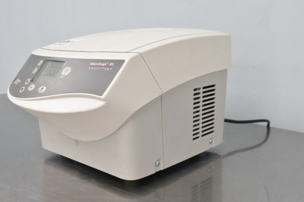 Beckman 20 Microcentrifuge - The Lab World Group