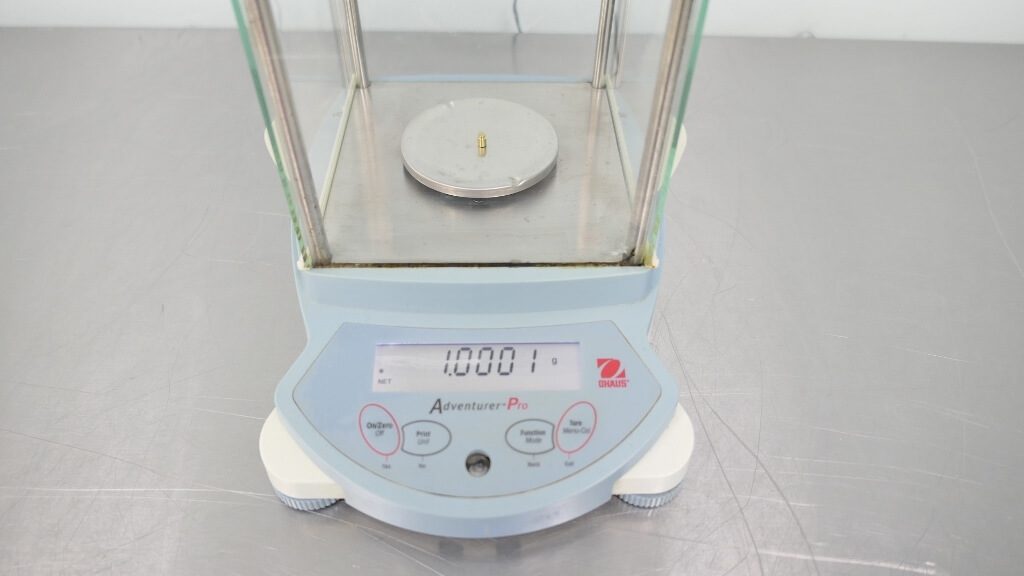 Ohaus Adventurer Pro Analytical Balance AV264C