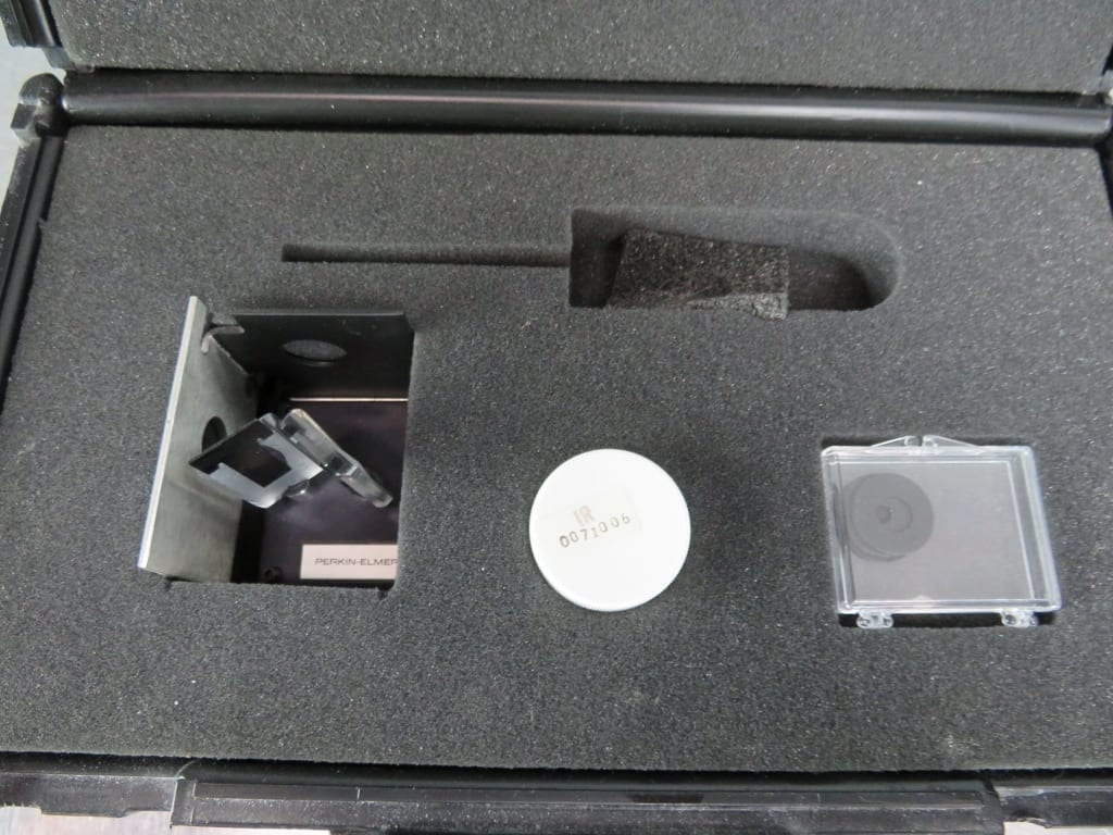 Perkin Elmer Spectrum 65 FT IR Spectrometer