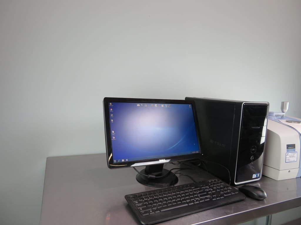 Perkin Elmer Spectrum 65 FT IR Spectrometer