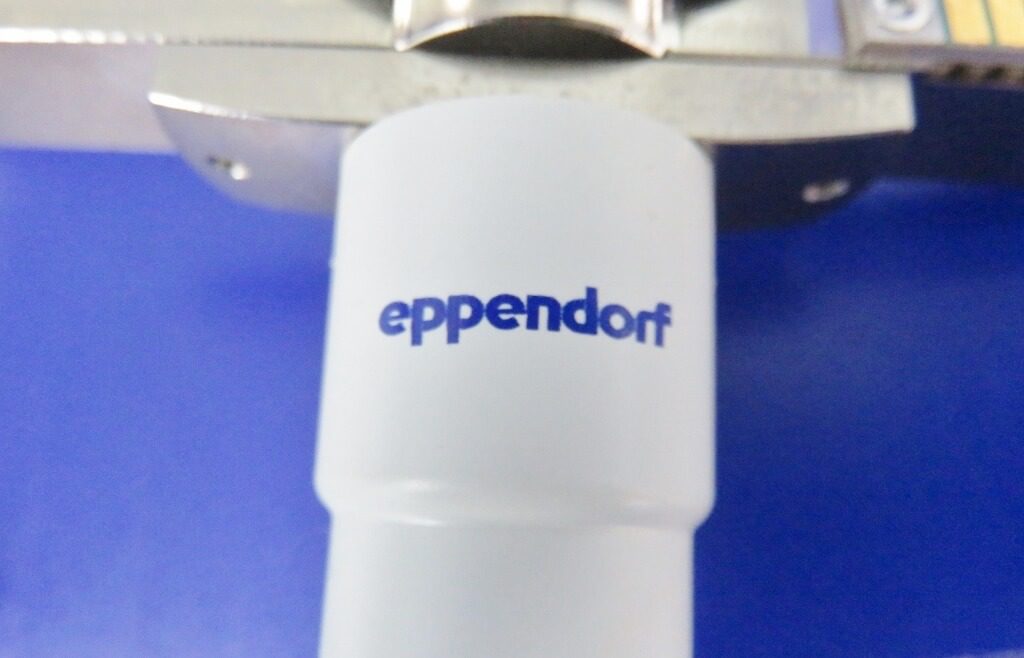 Eppendorf EpMotion Liquid Handler 5075