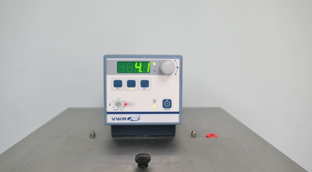 VWR Recirculating Chiller 11902S - The Lab World Group