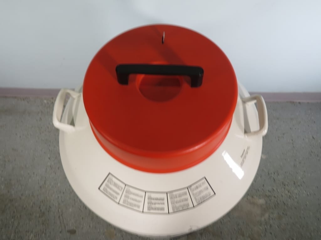 Thermo Locator 6 Plus Liquid Nitrogen Dewar
