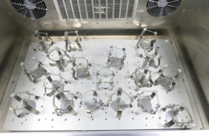 Thermo MaxQ 5000 Incubator Shaker - Refrigerated/Heated