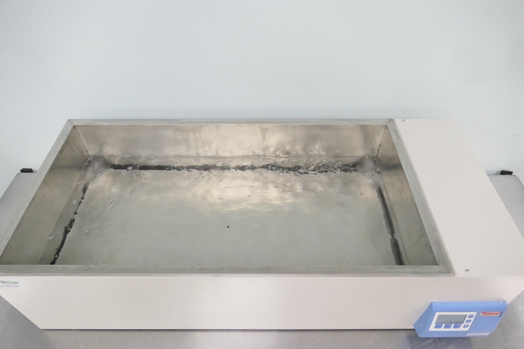 Thermo Precision 89 Circulating Water Bath - The Lab World Group