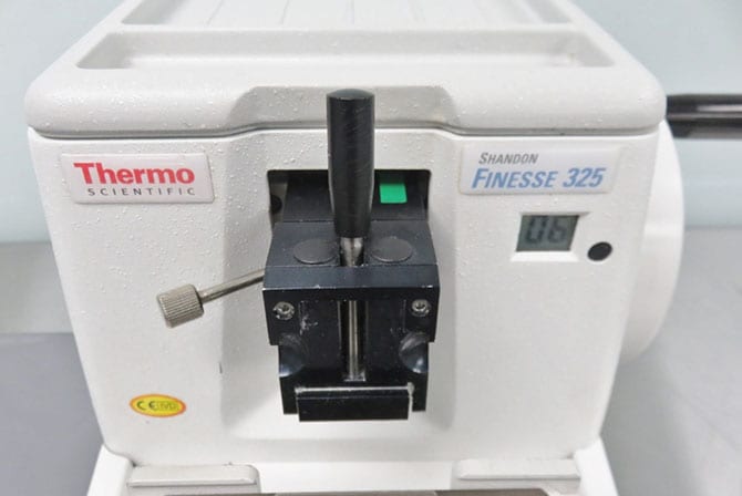 Thermo Shandon Finesse 325 Rotary Microtome