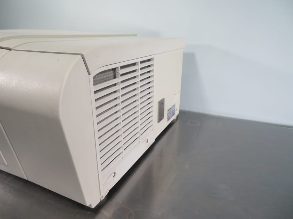 Thermo Sorvall ST 40R Benchtop Centrifuge