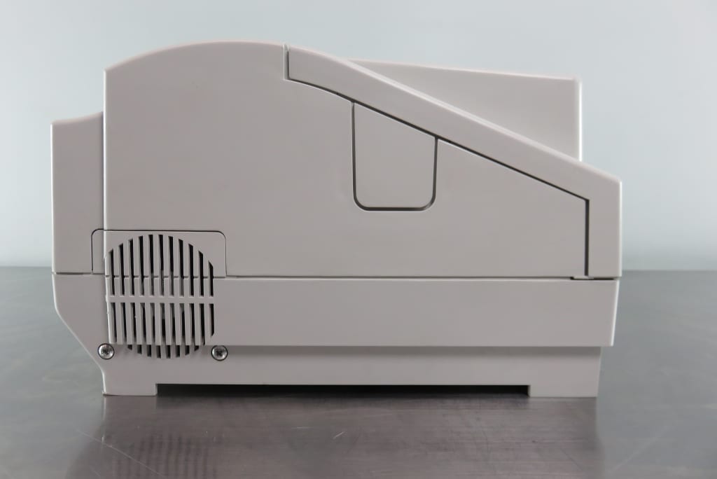 Thermo UV-10 Spectrophotometer