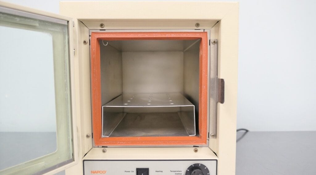 Napco 5831 Vacuum Oven - The Lab World Group