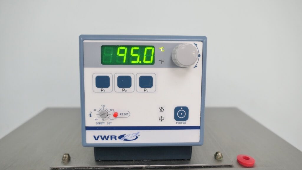 VWR Recirculating Chiller 11902S - The Lab World Group