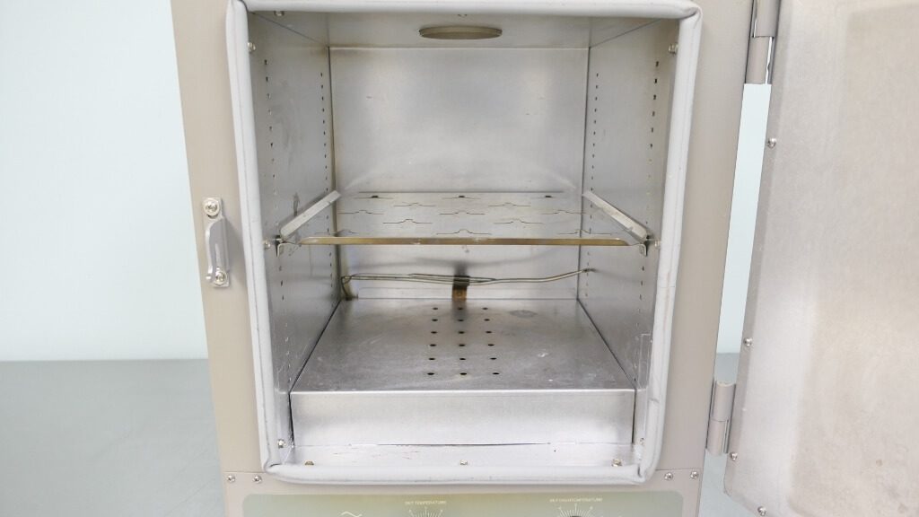 VWR 1310 Oven