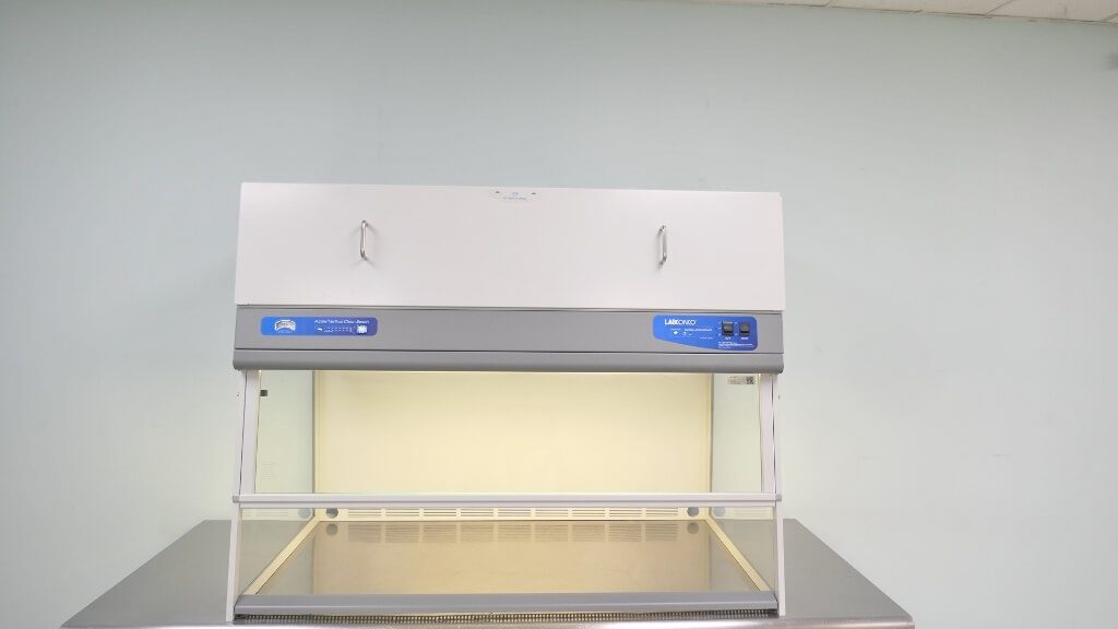 Labconco Purifier Clean Bench 4ft - The Lab World Group