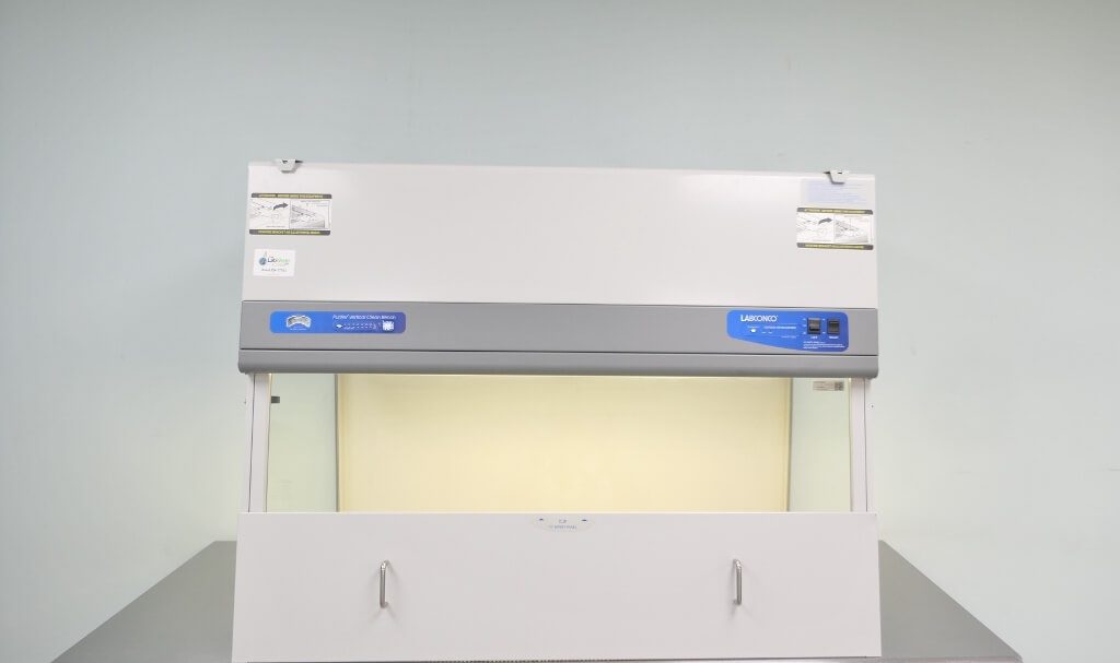 Labconco Purifier Clean Bench 4ft - The Lab World Group