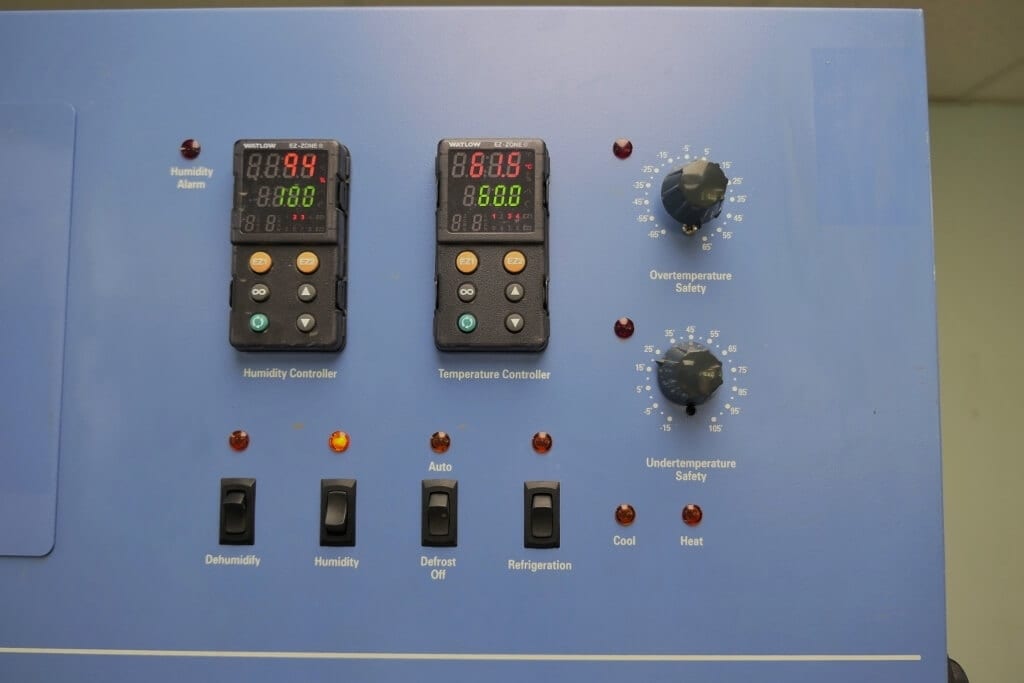 Thermo 3940 Forma BOD Incubator - The Lab World Group