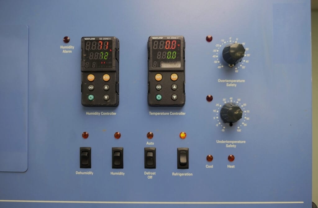 Thermo 3940 Forma BOD Incubator - The Lab World Group