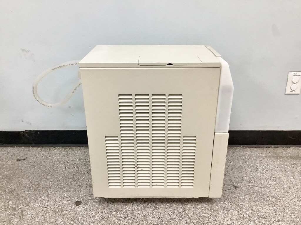 Thermo Neslab Merlin M33 Recirculating Chiller