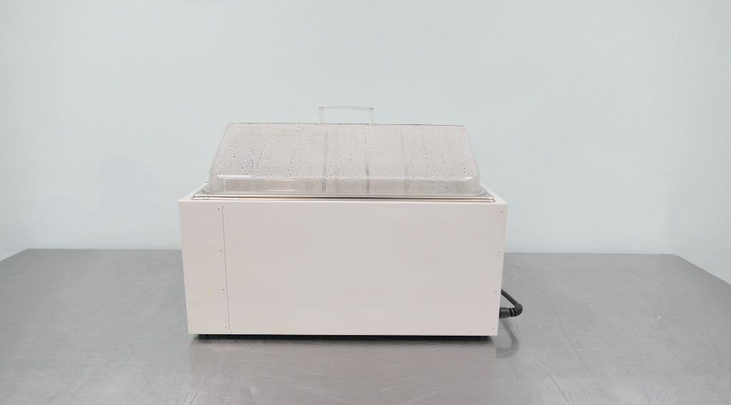 Shaking Water Bath - 18 Liter - The Lab World Group