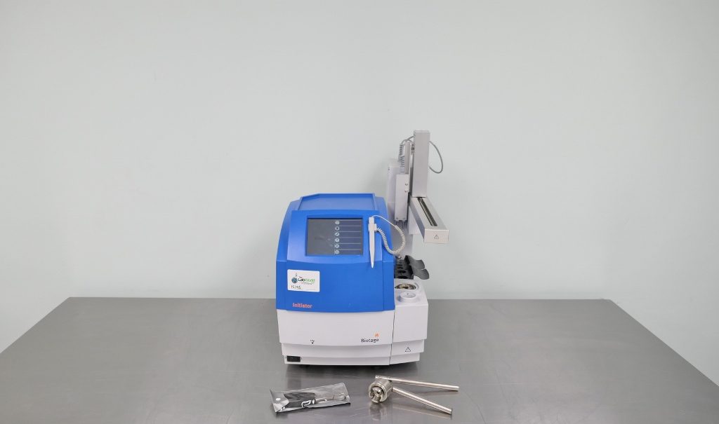 Biotage Initiator Microwave Synthesizer with Robot Eight