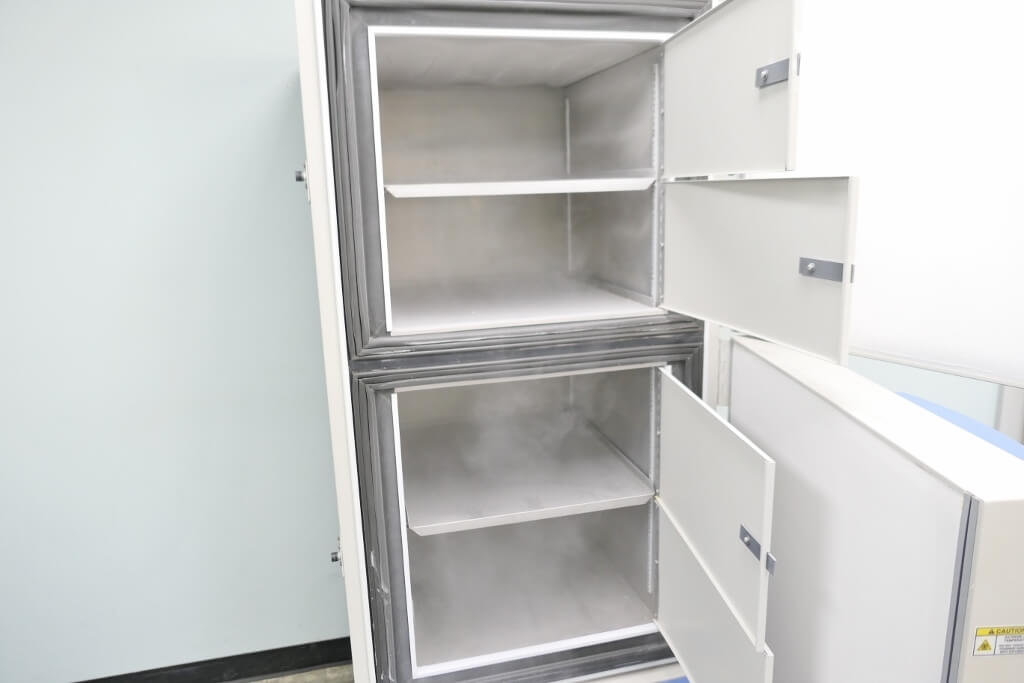 Thermo -80 Freezer 8693 - The Lab World Group