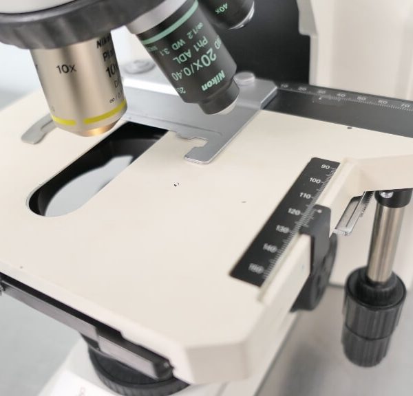 Nikon E400 Microscope