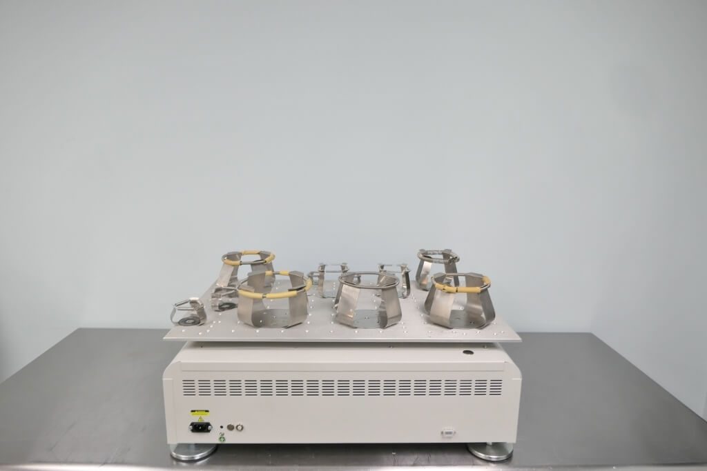 Thermo MaxQ 3000 Orbital Shaker - The Lab World Group