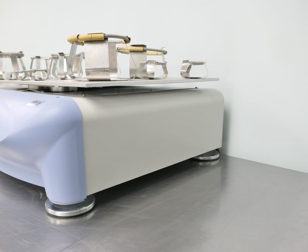 Thermo MaxQ 3000 Orbital Shaker - The Lab World Group
