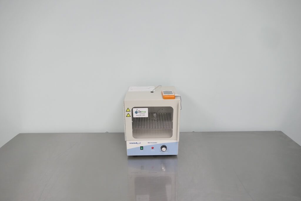 VWR Mini Incubator - The Lab World Group