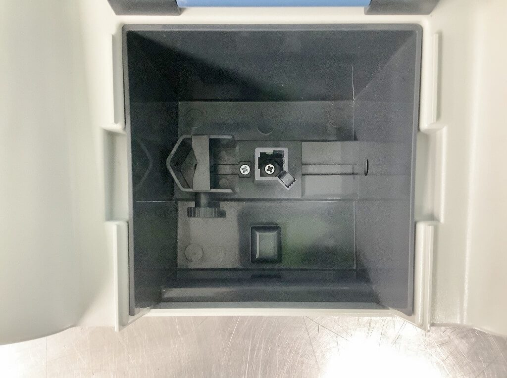 Thermo Spectronic 200 Spectrophotometer - The Lab World Group