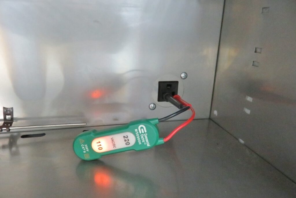 Fisher 525D Isotemp Incubator - The Lab World Group