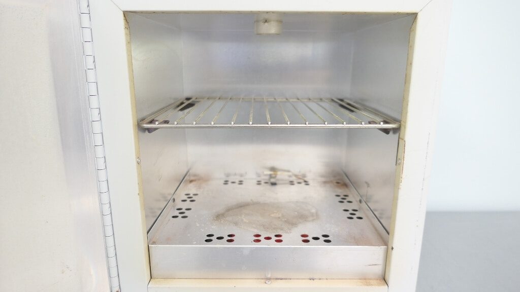 Fisher Scientific Isotemp Oven - The Lab World Group
