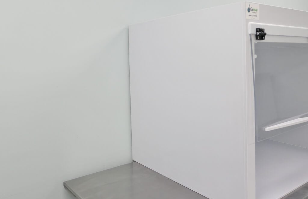 Dead Air Box PCR Workstation - The Lab World Group