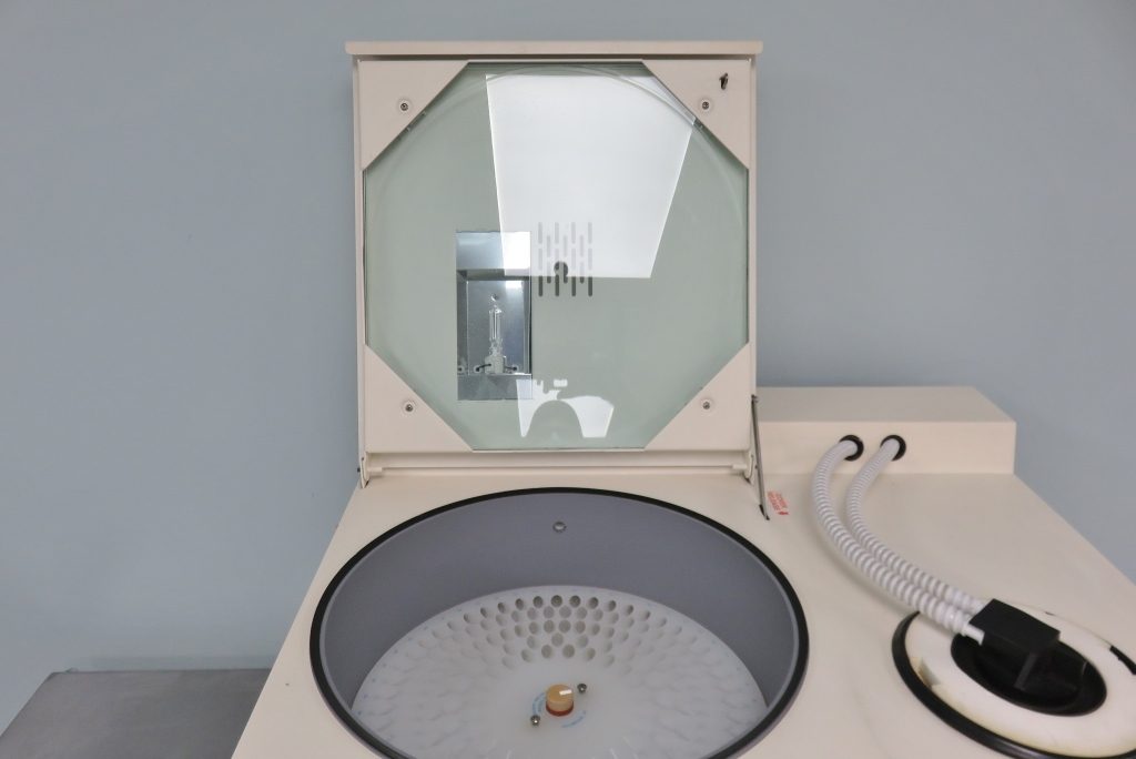 Thermo Savant SpeedVac SPD2010 - The Lab World Group