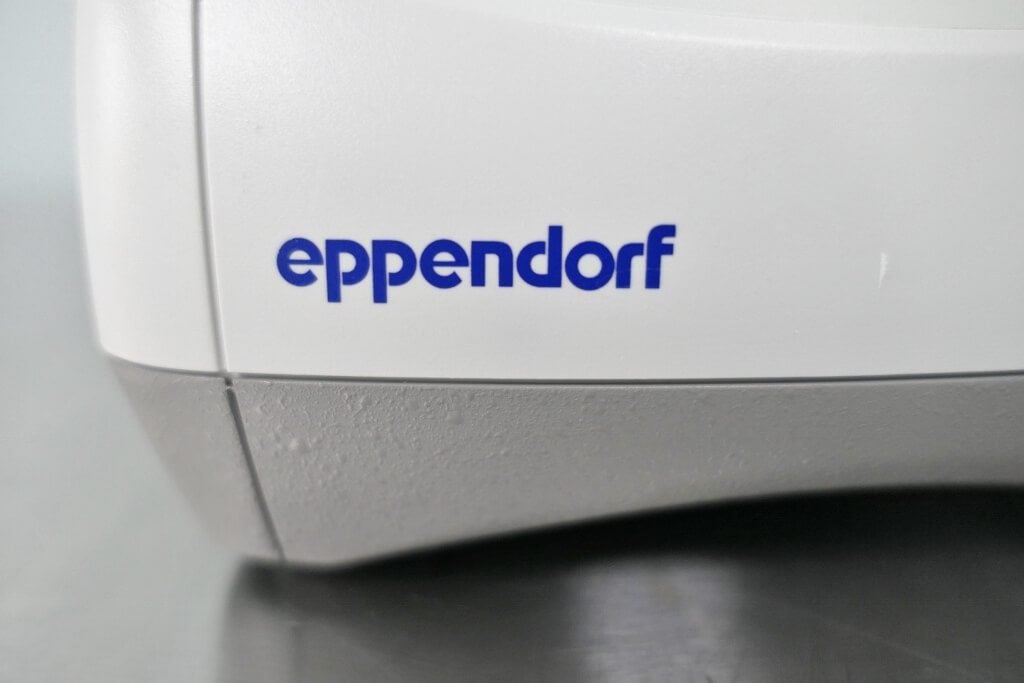 Eppendorf MixMate 5353 Microplate & Tube Mixer | Fully Tested