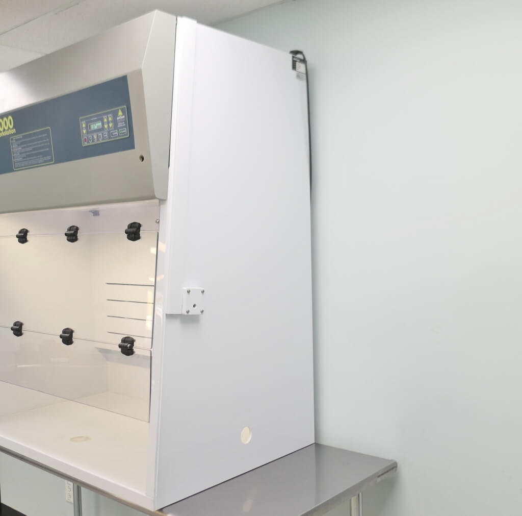 2021 Airclean 4000 Workstation - The Lab World Group