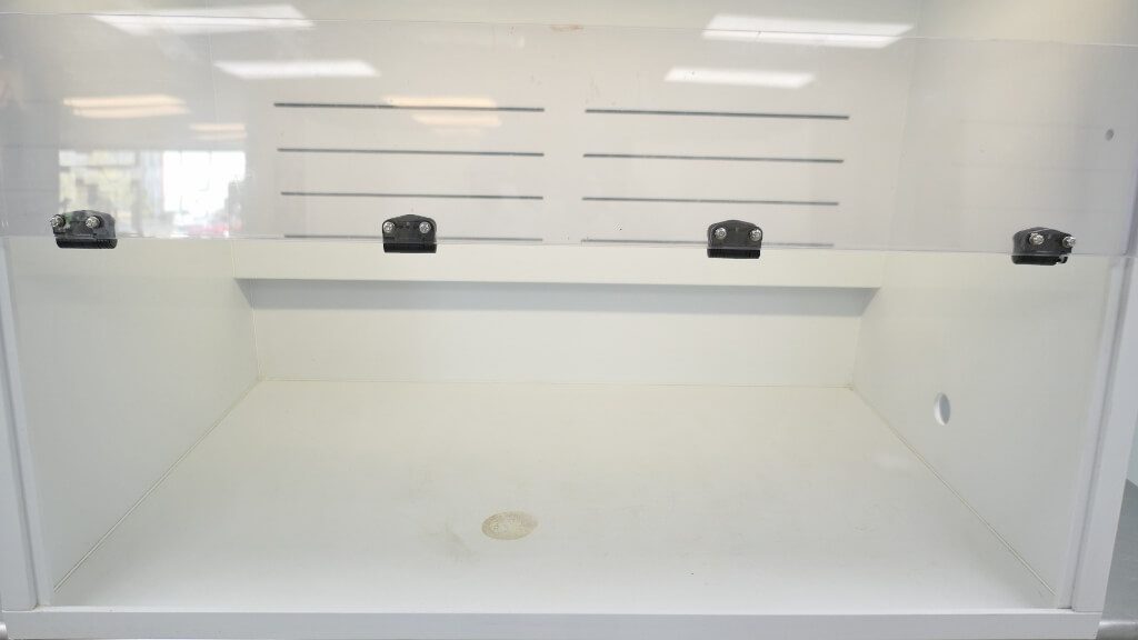 2021 Airclean 4000 Workstation - The Lab World Group
