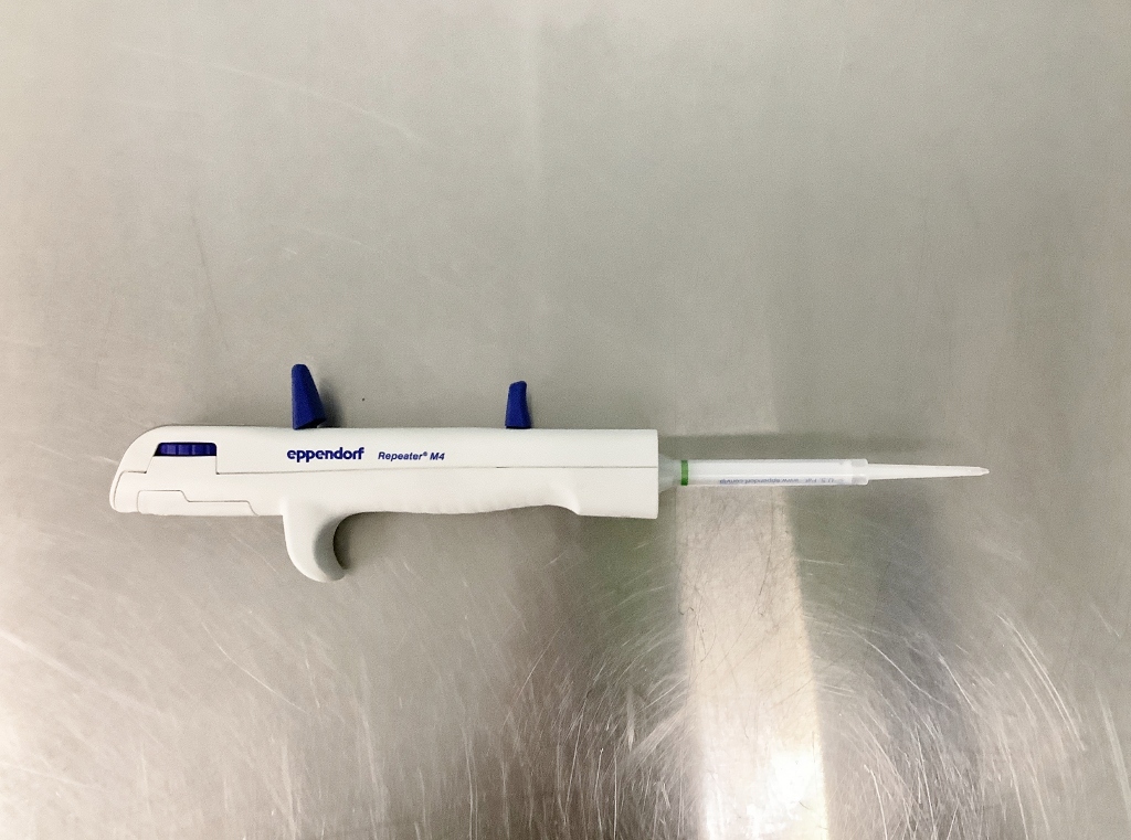 Eppendorf Repeater M4 Multi Dispenser Pipette
