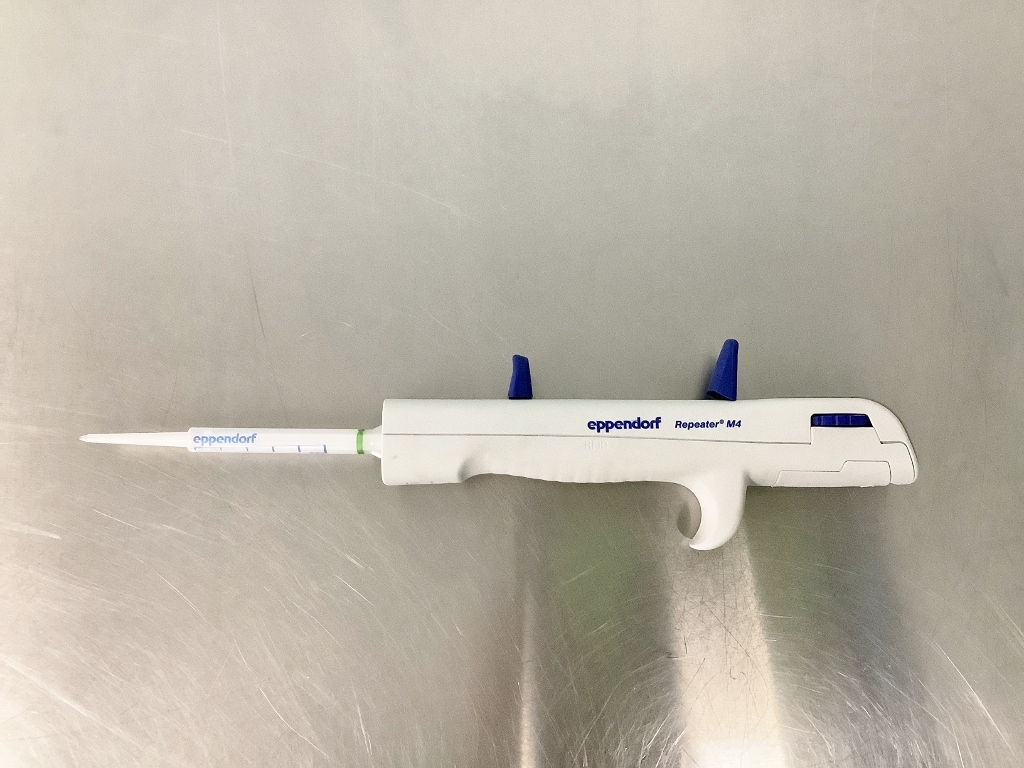 Eppendorf Repeater M4 Multi Dispenser Pipette