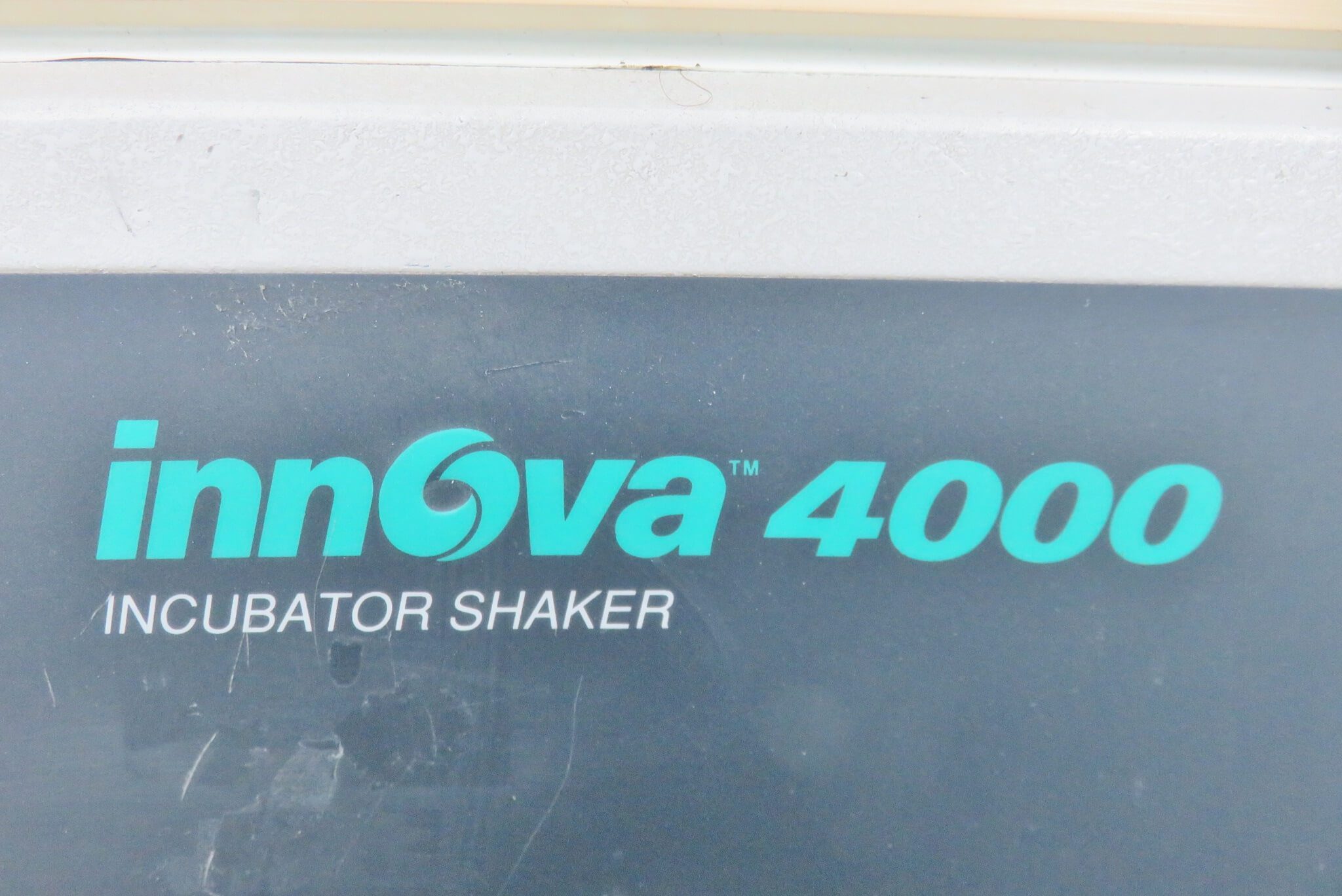 New Brunswick Innova 4000 Incubator Shaker