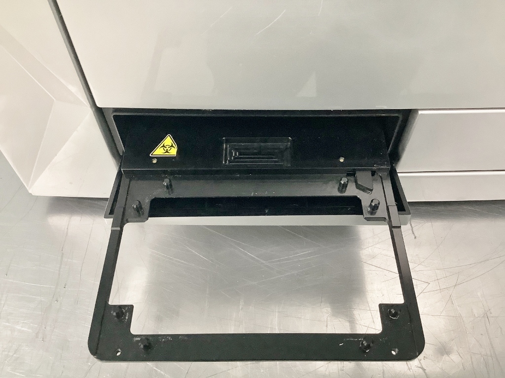 Tecan Infinite M1000 Microplate Reader - Multi Detection